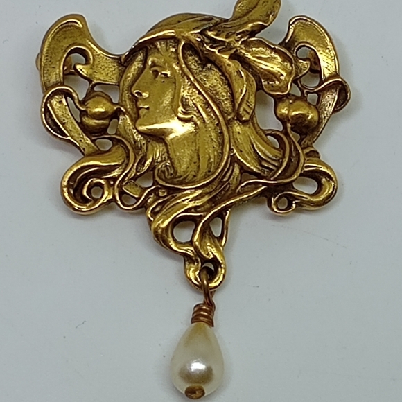 Alva | Jewelry | Vintage Signed Alva Art Deco Nouveau Lady Profile Faux ...